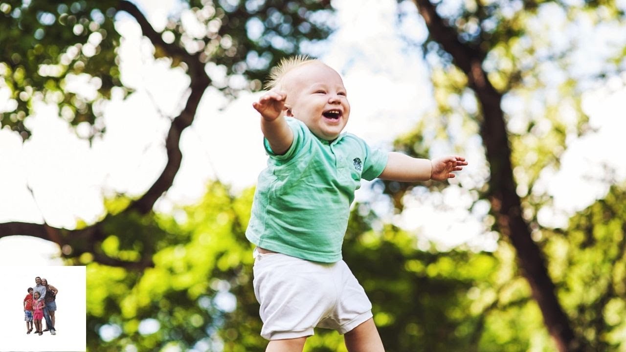 Baby having good belly laughs - YouTube