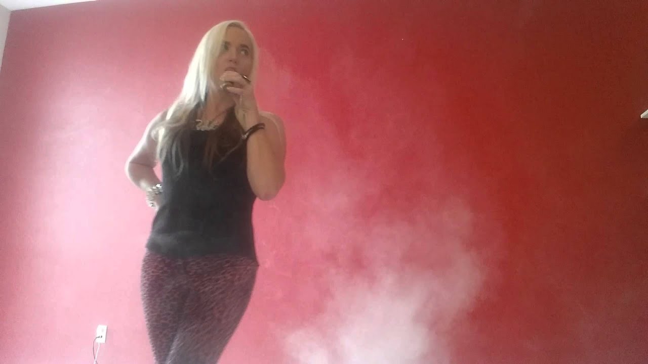 Vaping chick blowing clouds - YouTube