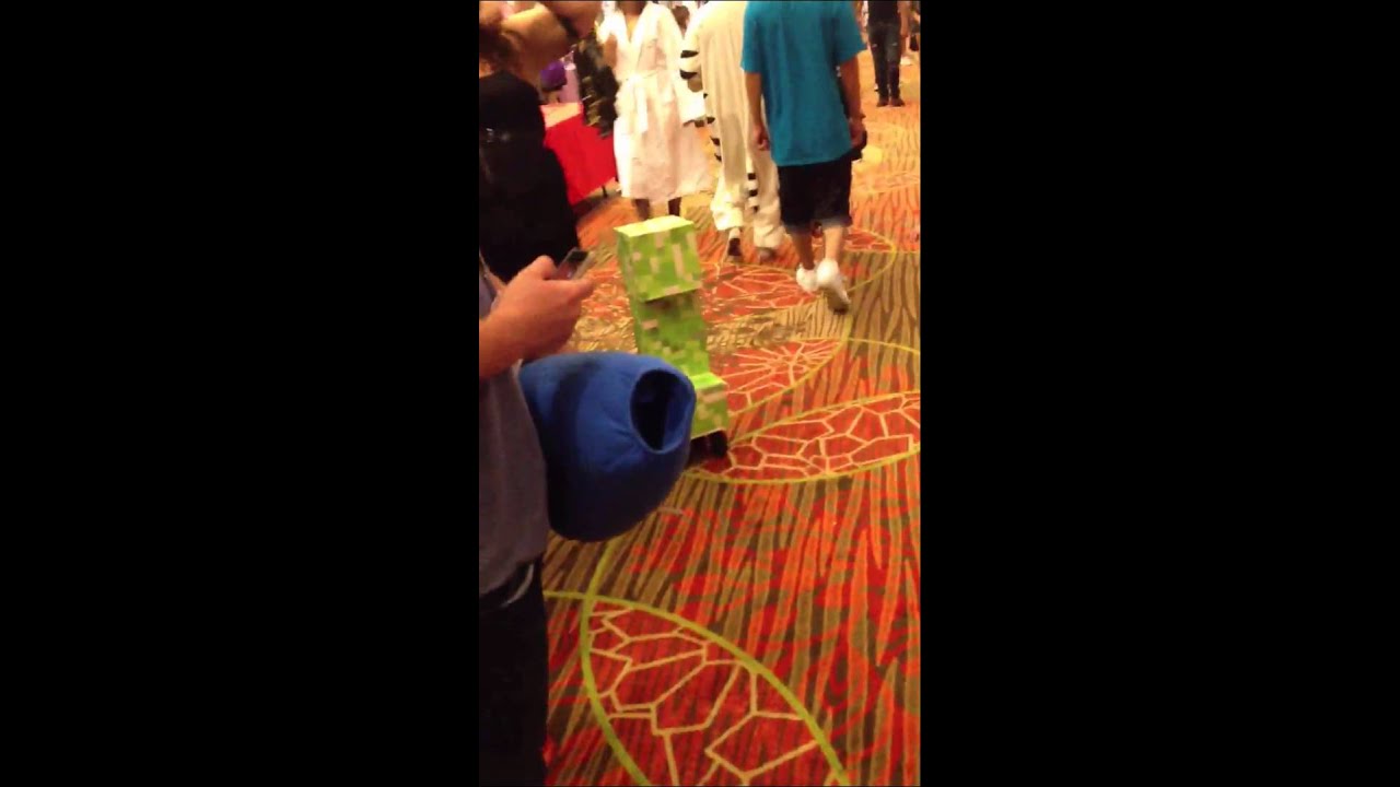 Remote control creeper - YouTube