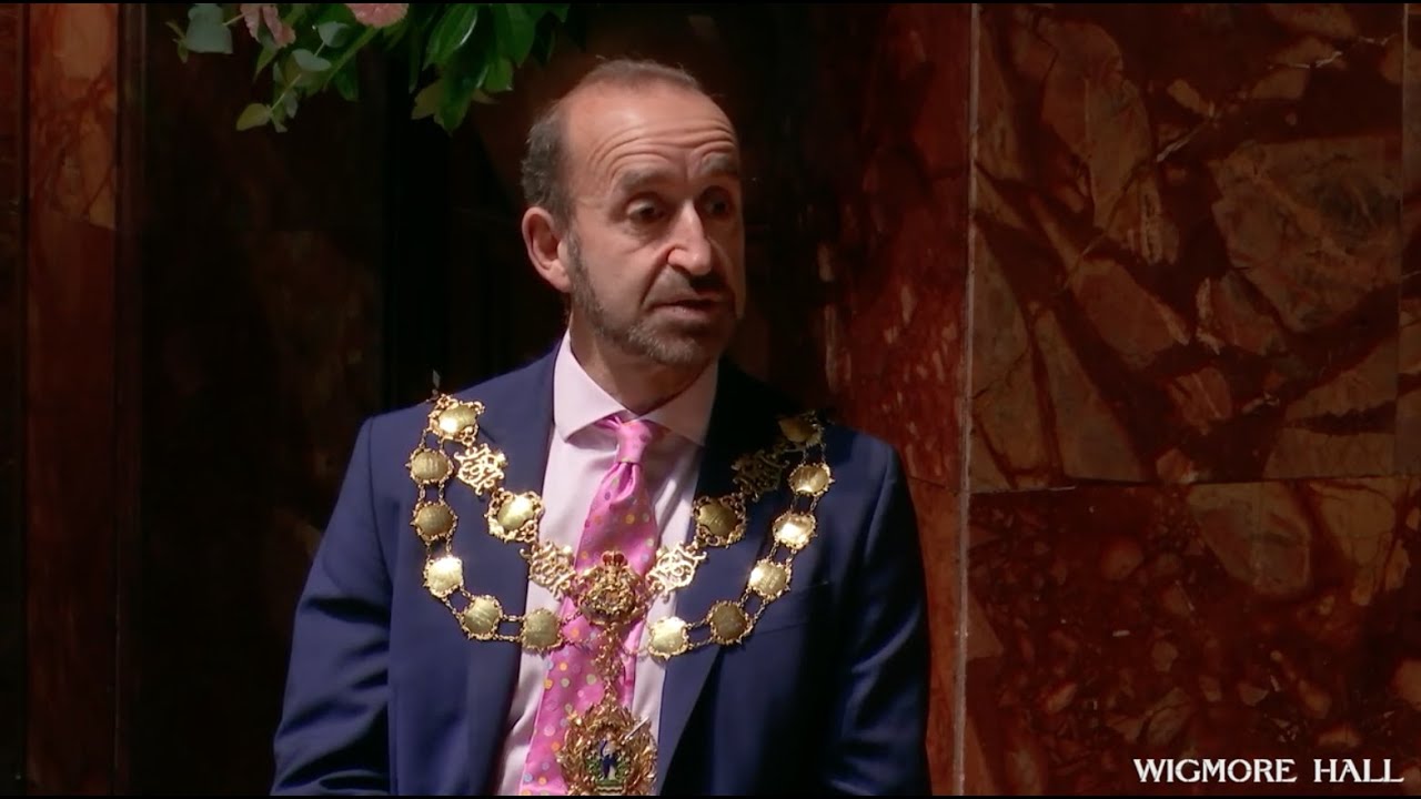 John Gilhooly speaks to the Lord Mayor of Westminster - YouTube