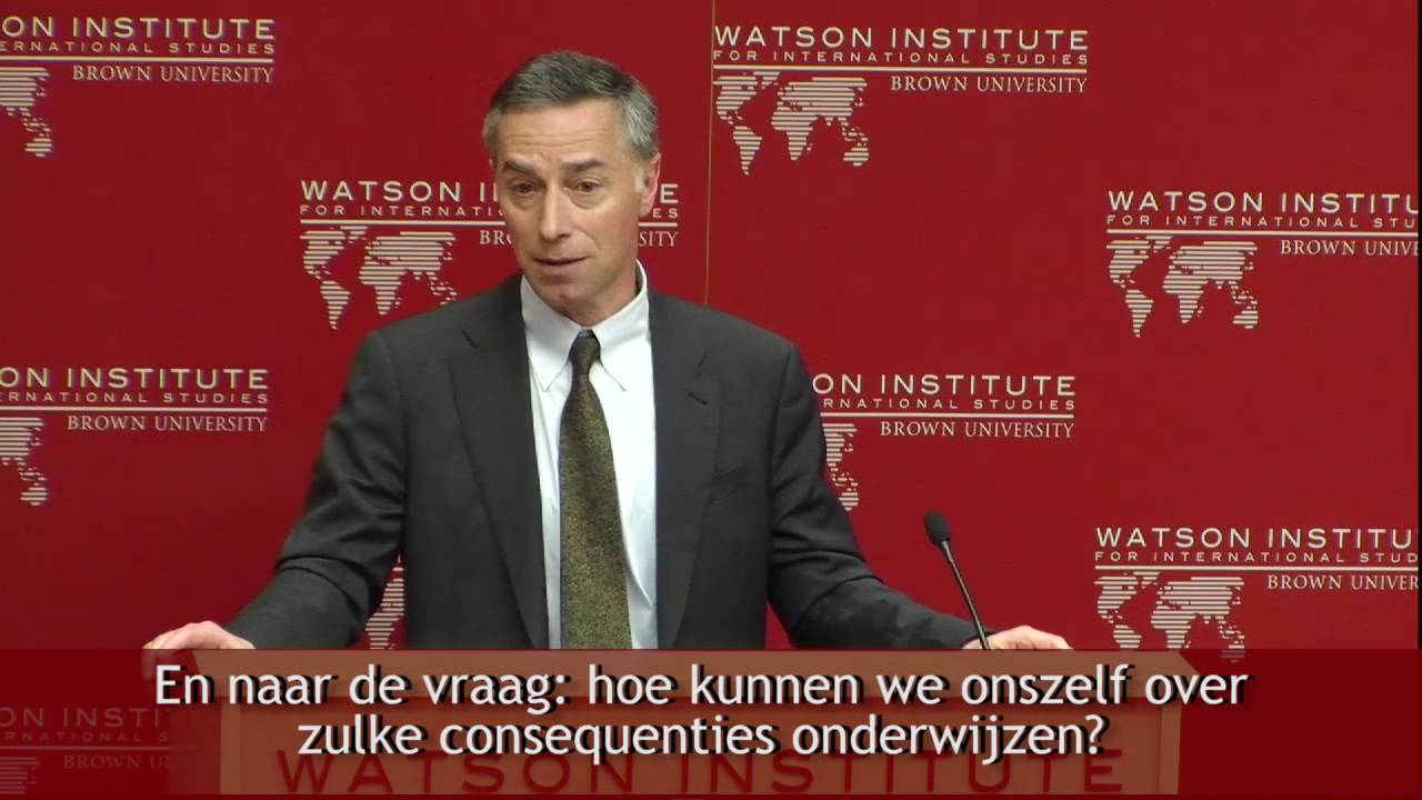 Fragment Richard Locke - The Promise & Limits of Private Powe - YouTube