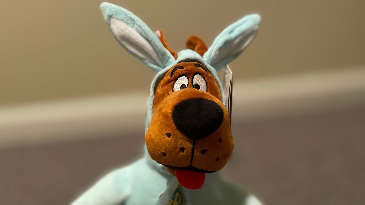 Gemmy - 2024 Side Stepping Easter Bunny Scooby “Bunny Hop” - YouTube