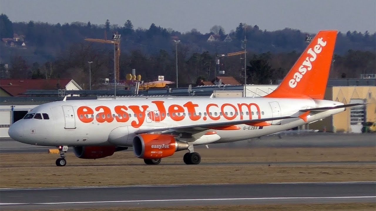 easyJet Airbus A319 landing at Graz Airport | G-EZBX - YouTube