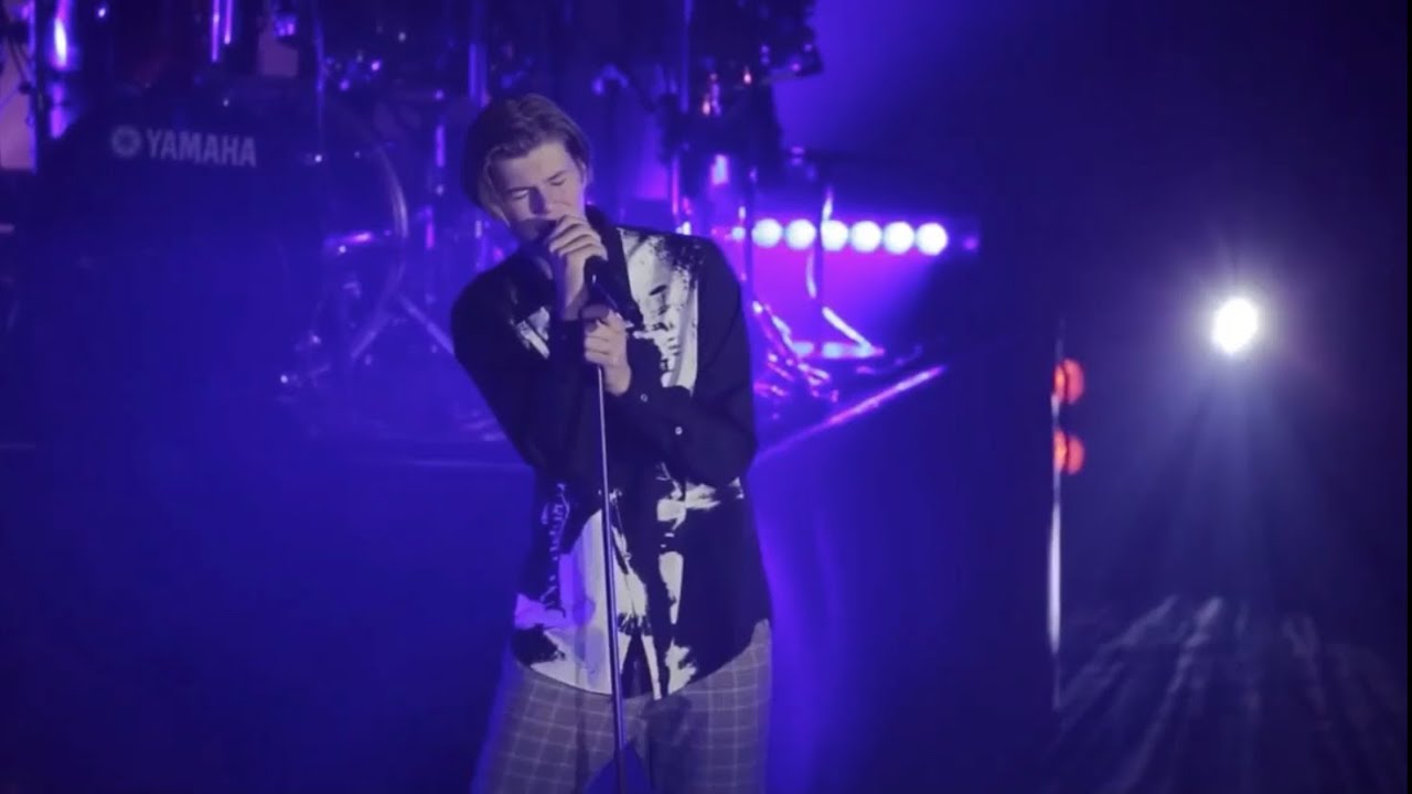 Ruel live at the Scala Theatre in Bangkok - YouTube