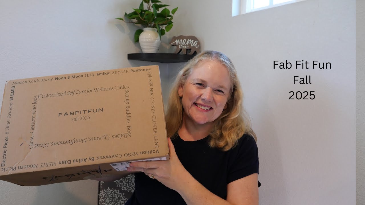 Fab Fit Fun Fall Box August 2025 - YouTube