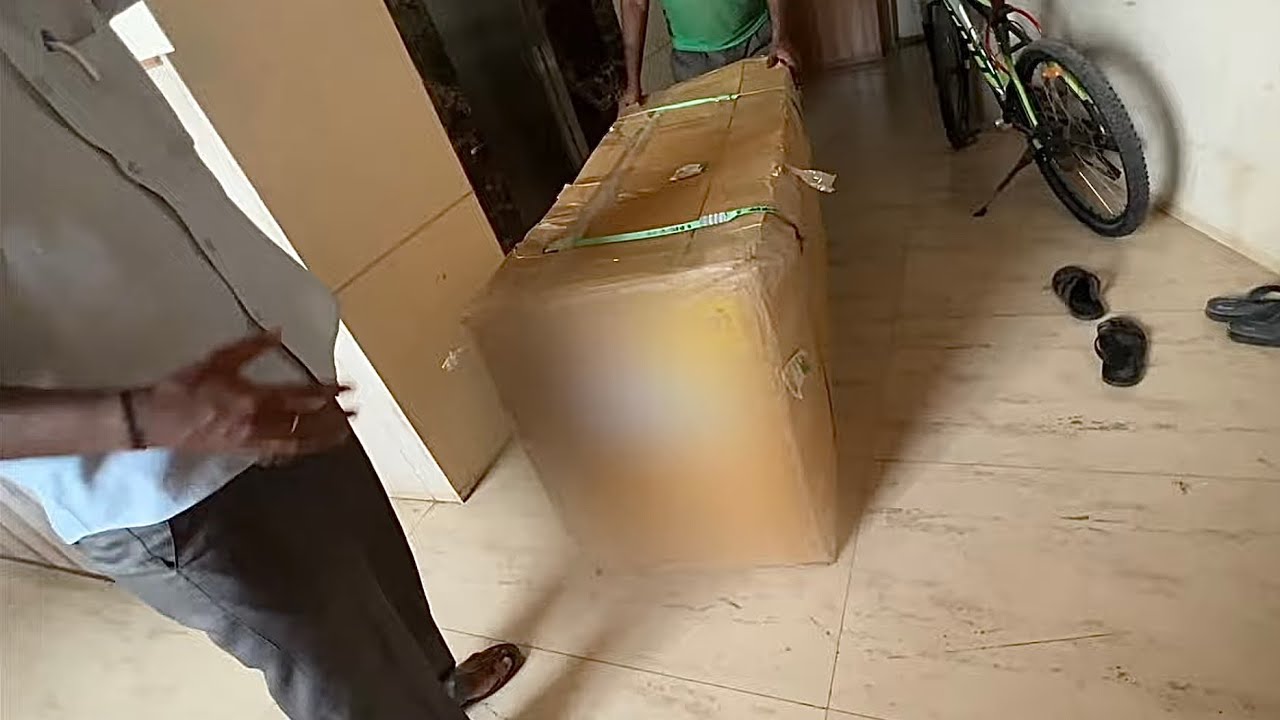 It finally arrived in a HUGE BOX📦 - YouTube