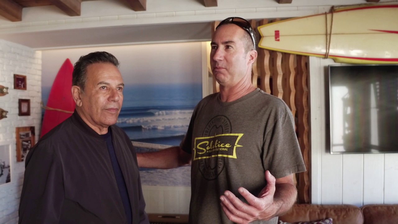 We take a tour of Tower 12 Restaurant in Hermosa Beach - YouTube