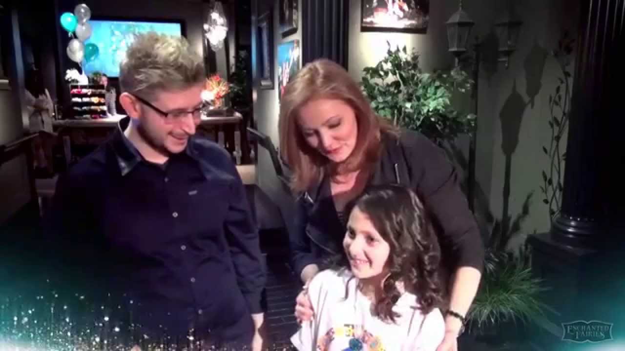 Kelly Raspberry Daughter Emma Kelly Christmas Eve 🥰🥰 | TikTok