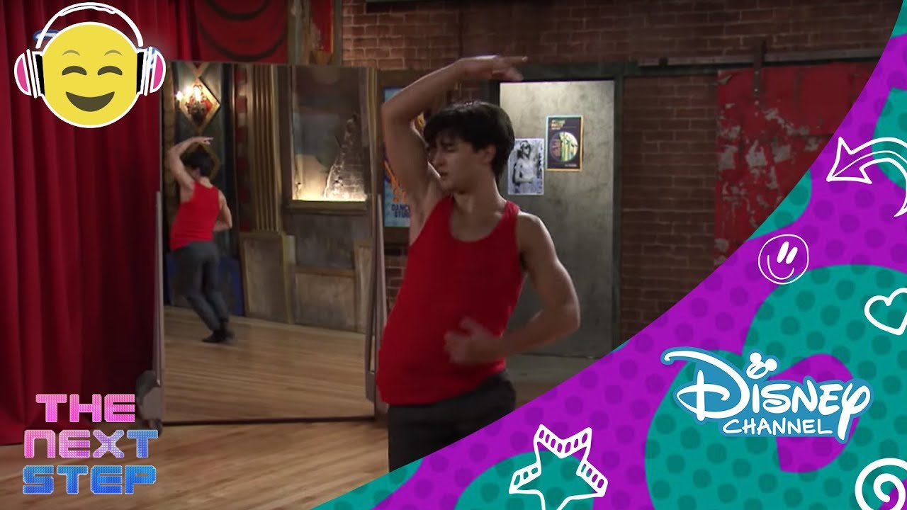 The Next Step - Alfie | Disney Channel Oficial - YouTube