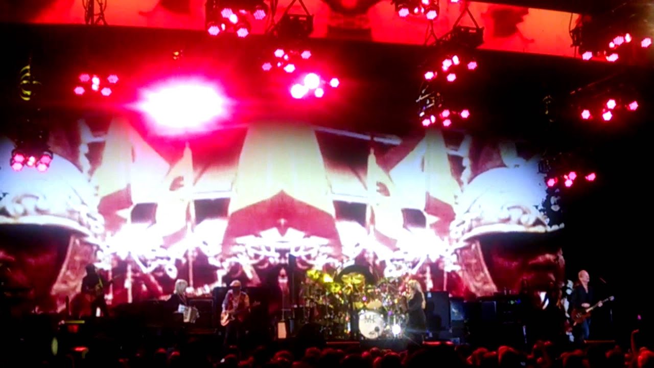 Fleetwood Mac- Tusk. Clip - YouTube