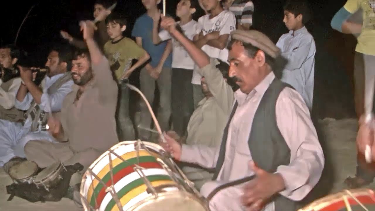 HUNZA HAREEP - HUNZA DANCE - YouTube