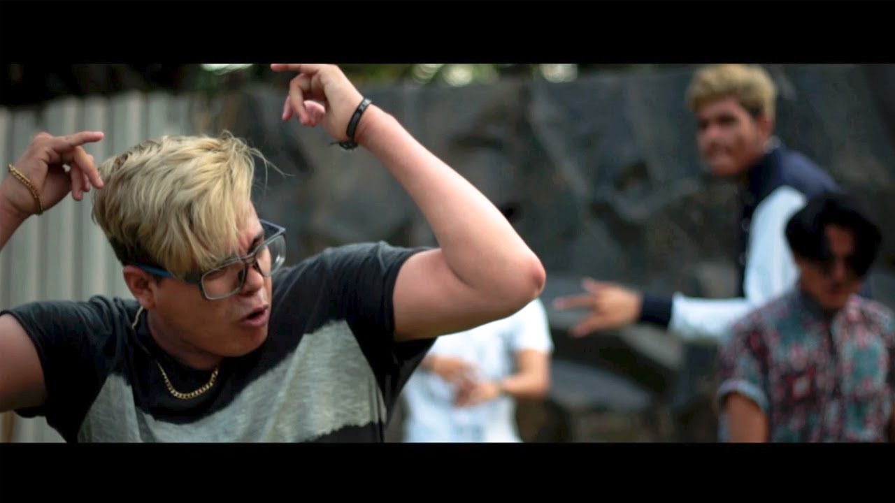 AaronTrix - Sigo Mi Tiro (Official Video) - YouTube