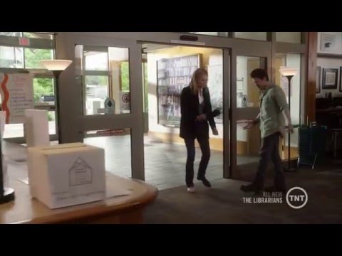 Rebecca Romijn Barefoot The Librarians S1E06