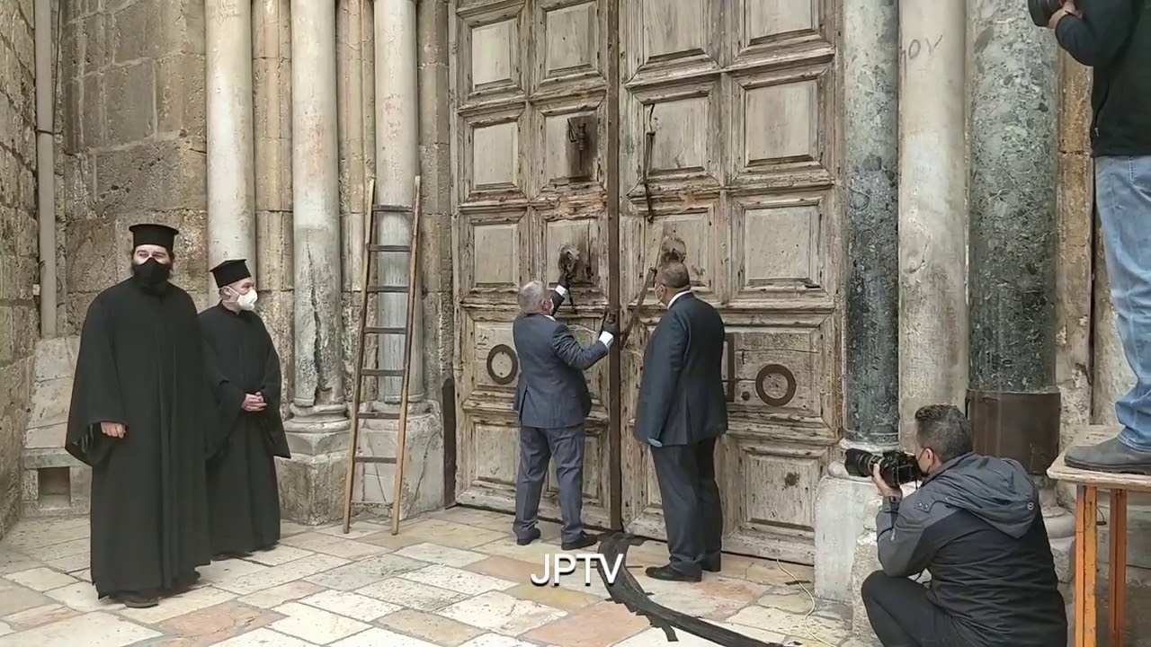 ΤΟ ΔΙΚΑΙΩΜΑΤΙΚΟ ΑΝΟΙΓΜΑ ΤΟΥ ΝΑΟΥ ΤΗΣ ΑΝΑΣΤΑΣΕΩΣ ΤΗ ΜΕΓΑΛΗ ΠΑΡΑΣΚΕΥΗ ...