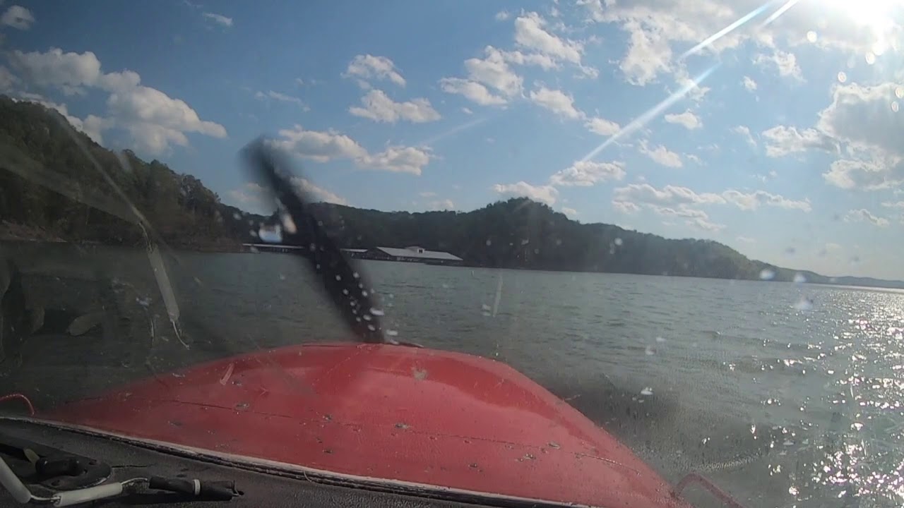 Landing seaplane at Marina Rowena, Lake Cumberland, KY - YouTube