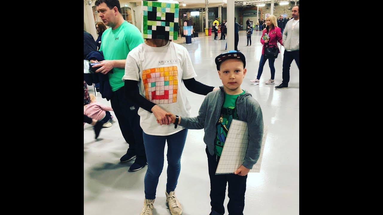 How to make your BoxHead T Shirt your own - YouTube