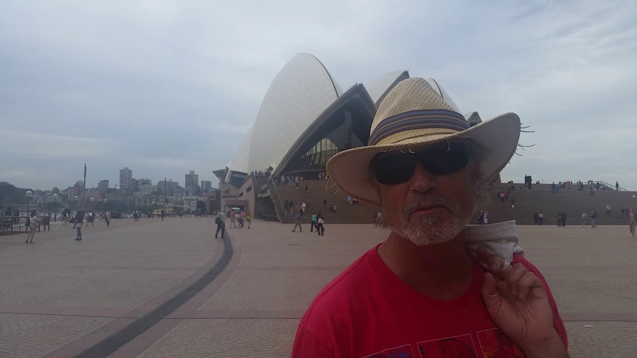 Steve Kilbey in Sydney for Sydney Rococo album launch Nov 23 2018 - YouTube