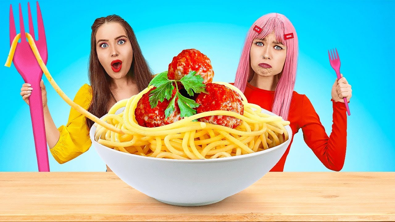 RIESIGES ESSEN KOSTEN FÜR 24 STD || Großer VS Medium VS Kleiner Teller ...
