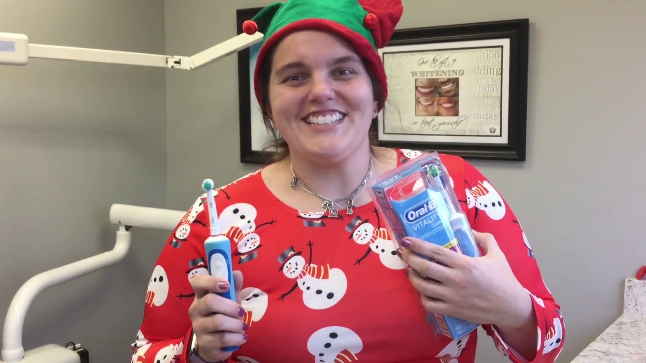 Amy the Elf 2018- Week 4 - YouTube