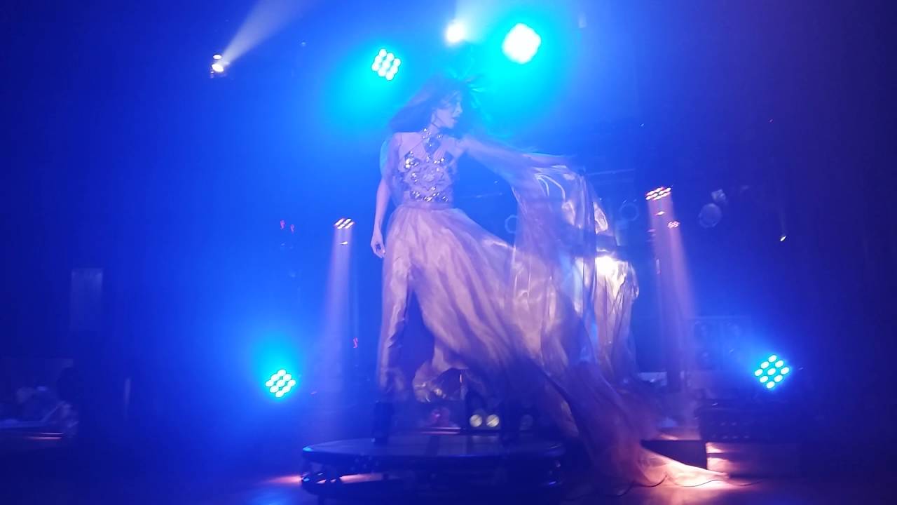 Arianda Sodi / Vuelveme a Querer / Thalia - YouTube