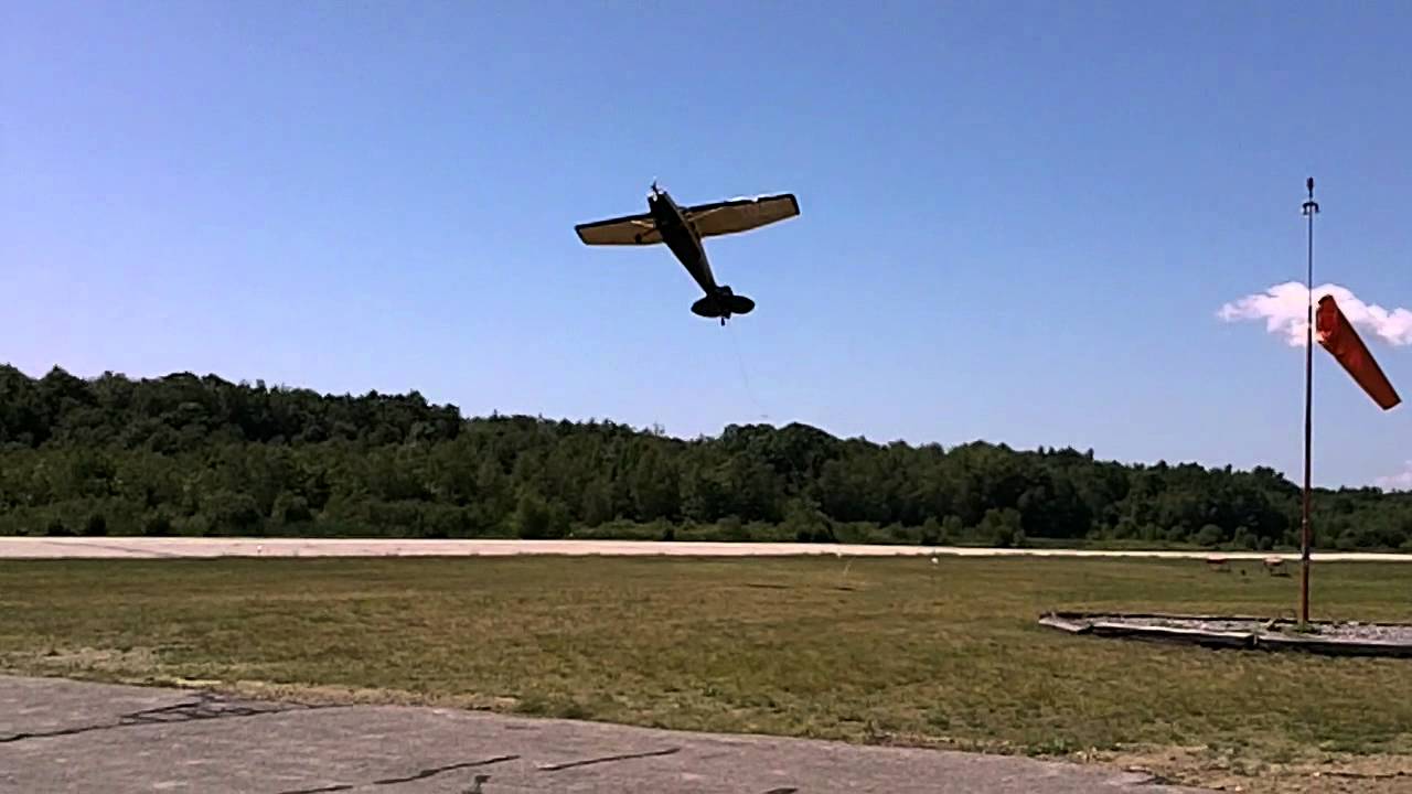 Biddeford Maine airport banner plane banner pickup B19 - YouTube