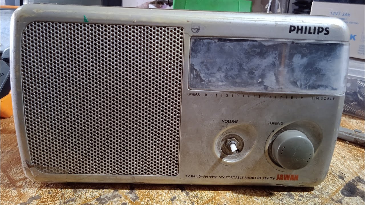Repairing Philips Jawan Radio #RL384 - YouTube