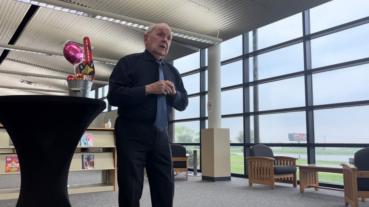 Dr. Knight Speaks to Students | How to be Successful in the Medical ...