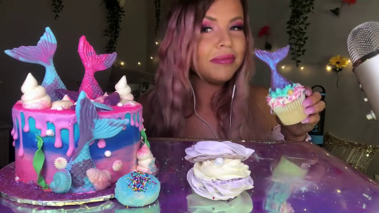 ASMR EATING MERMAID FOOD!! - YouTube