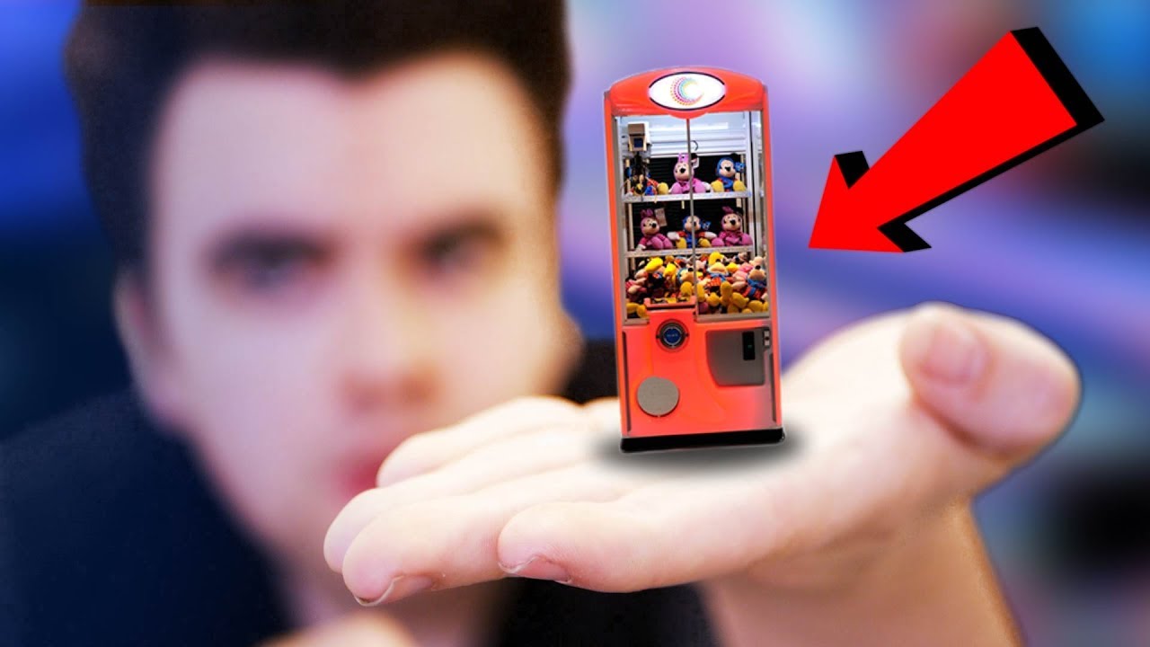 WON FROM THE SMALLEST CLAW MACHINE EVER! - YouTube