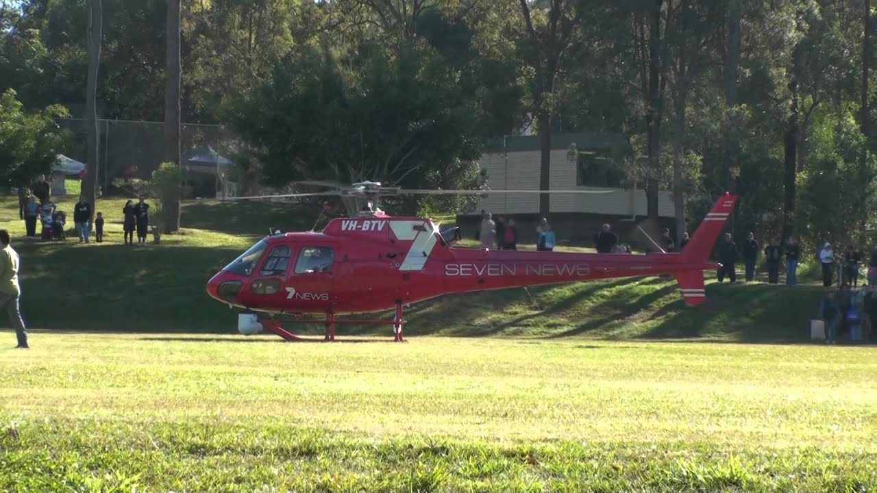 Channel 7 Helicopter (VH-BTV) Landing at Eagleby State School - YouTube