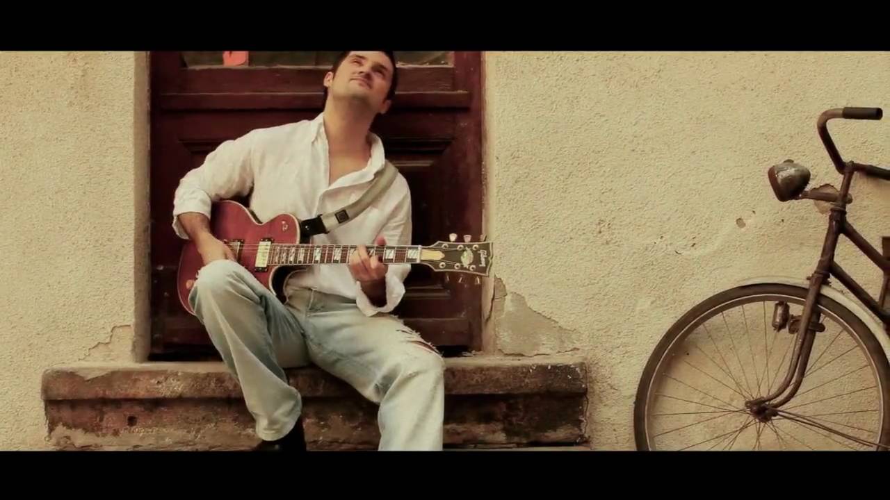 gitano - mosolyog rám (official music video) - YouTube Music