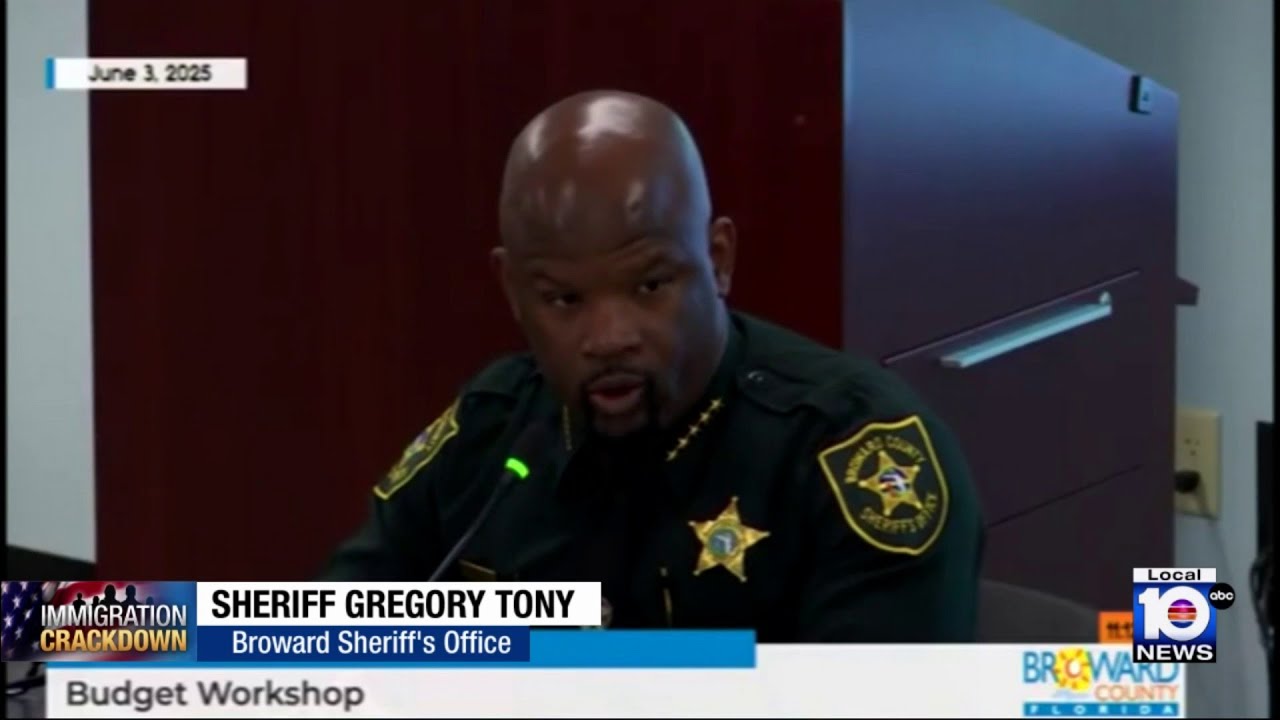 Broward Sheriff Gregory Tony says BSO won't be working with ICE - YouTube