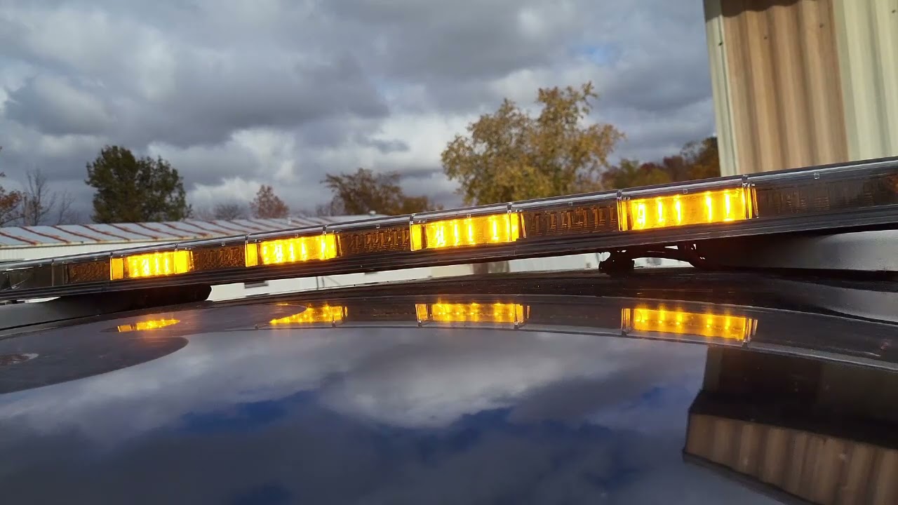 fedsig Integrity lightbar Non-SAE warn flash patterns - YouTube