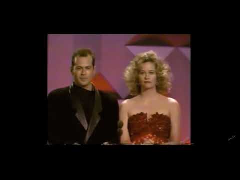 Cybill Shepherd and Bruce Willis presenting at the 1986 Emmy Awards