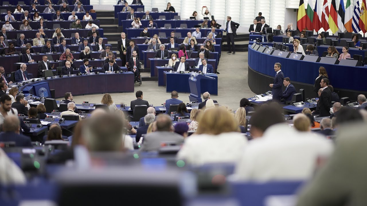 Δευτερολογία του Πρωθυπουργού Κυριάκου Μητσοτάκη στην Ολομέλεια του ...