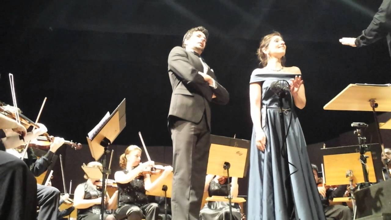 Angela Nisi (soprano), Giuseppe Tommaso (tenor) & amazonas philharmonic ...