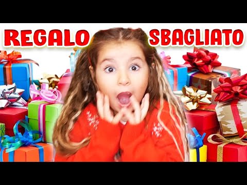 MARTINA MISSY SBAGLIA E SCARTA UN PACCO REGALO CHE NON E' IL SUO!!! MAMMA TY HA LA FEBBRE!