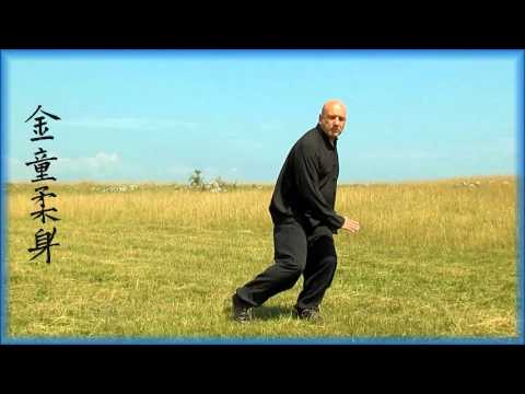 Hui Chun Gong Goldenes Kind - YouTube