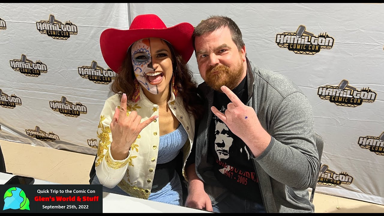 A Day at the Hamilton Comic Con. - YouTube