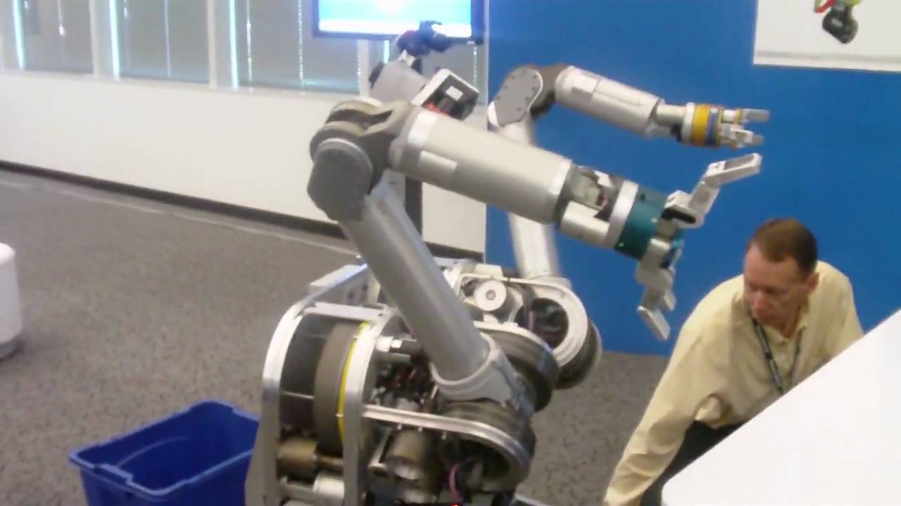 Herb the Robot at Intel Labs on Greentech Media.mp4 - YouTube