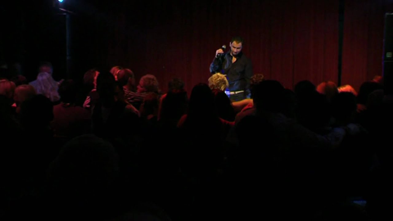 Jeffrey Tanis (1080i) zingt Andre Hazes - YouTube