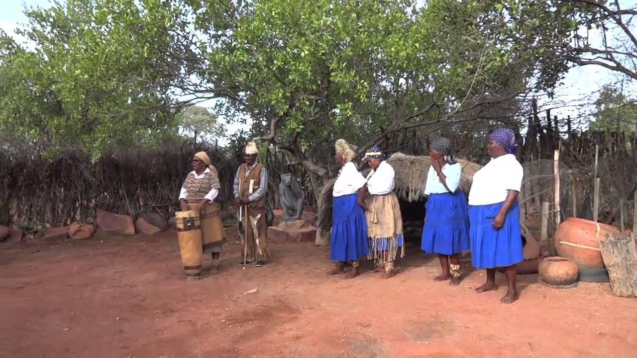 Molepole: Bahurutshe Cultural Village Song and Dance Greetings - YouTube