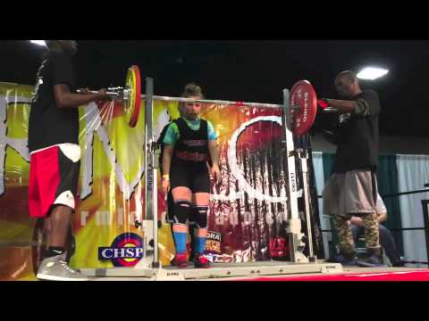 Izzy Bacon winning her first powerlifting meet - YouTube