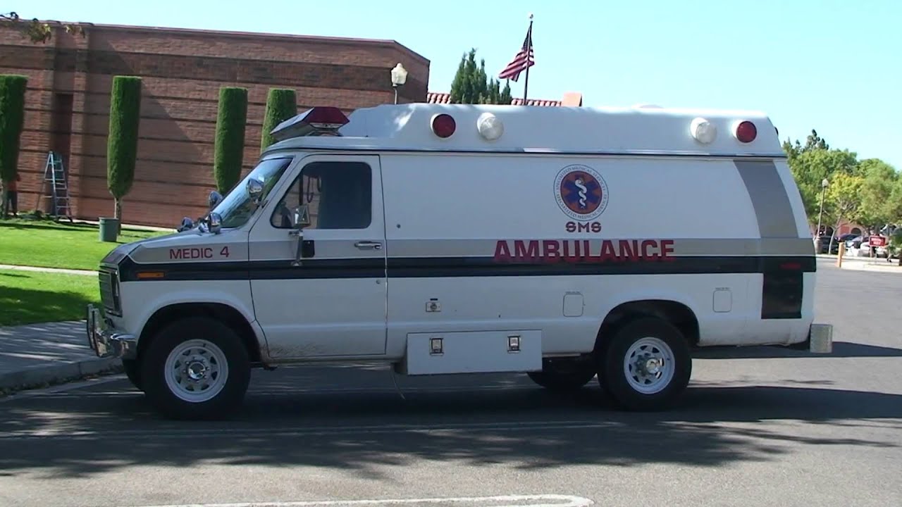 Las Vegas EMS Ambulance: SMS Old School Ambulance - YouTube