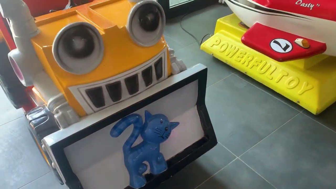 G-look Scoop kiddie ride. For zero hero 664. (Mute.) - YouTube