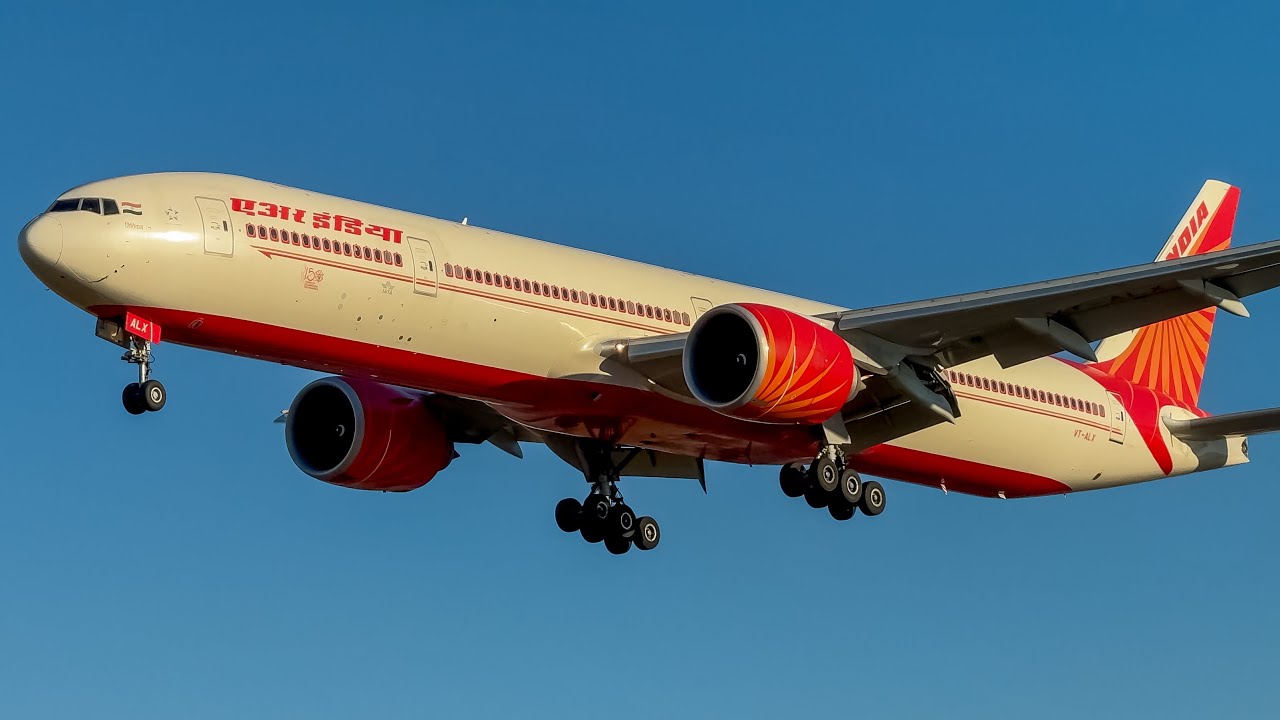 4K60P iPhone | Wide-body Aircraft Arrivals at Toronto Pearson Int'l ...