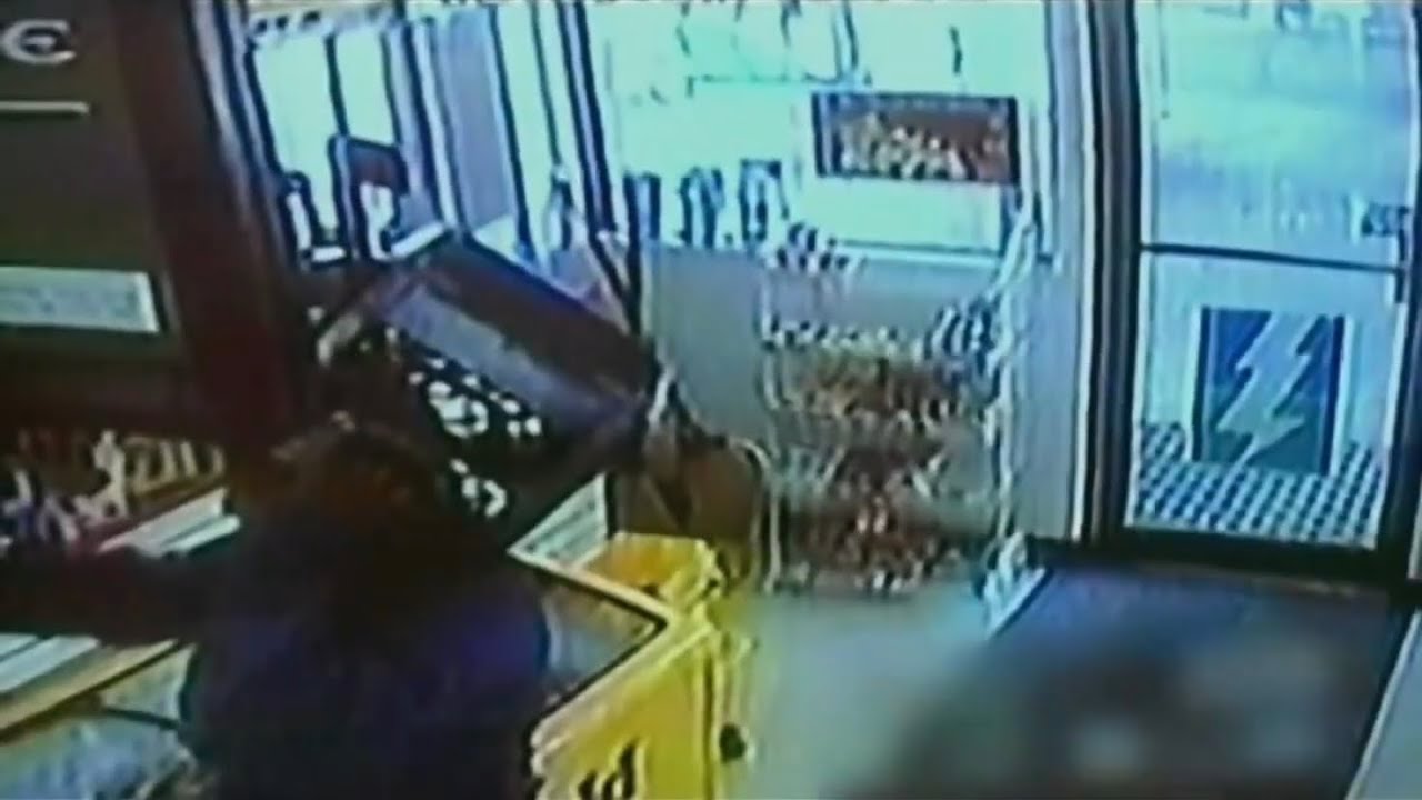Milk Crate Headed Robber - YouTube