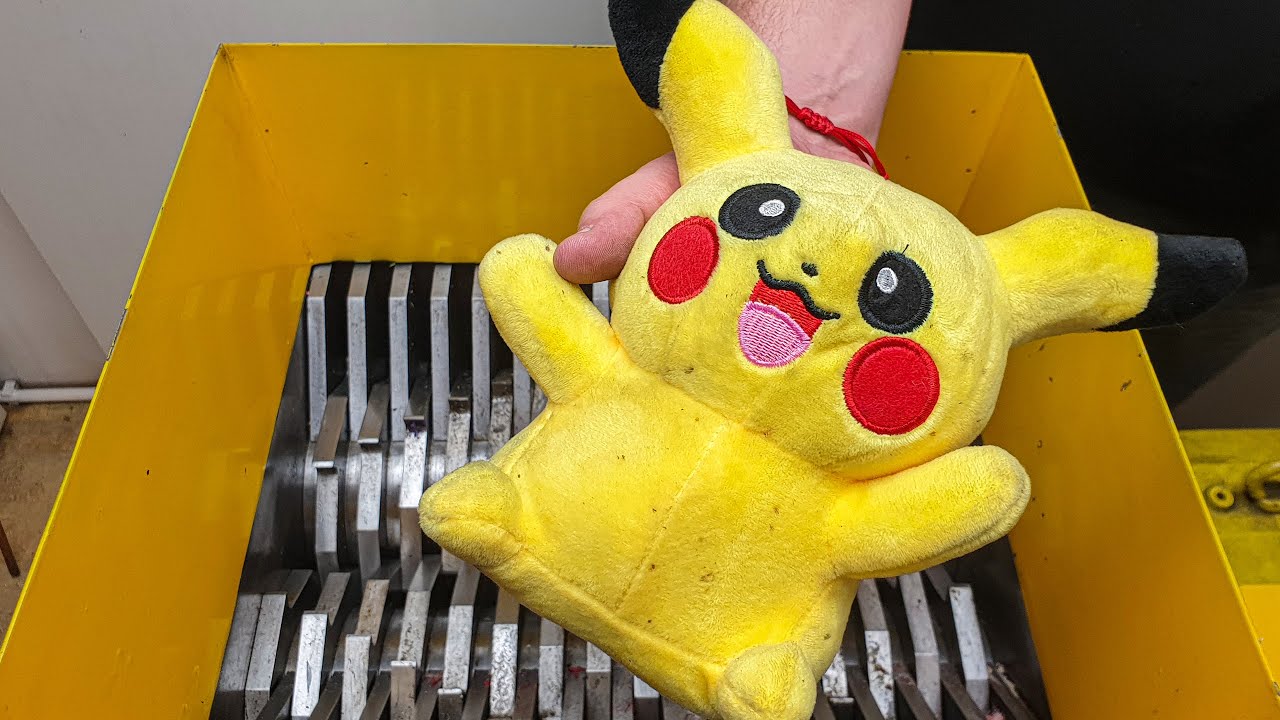 SHREDDING MACHINE vs PIKACHU - YouTube