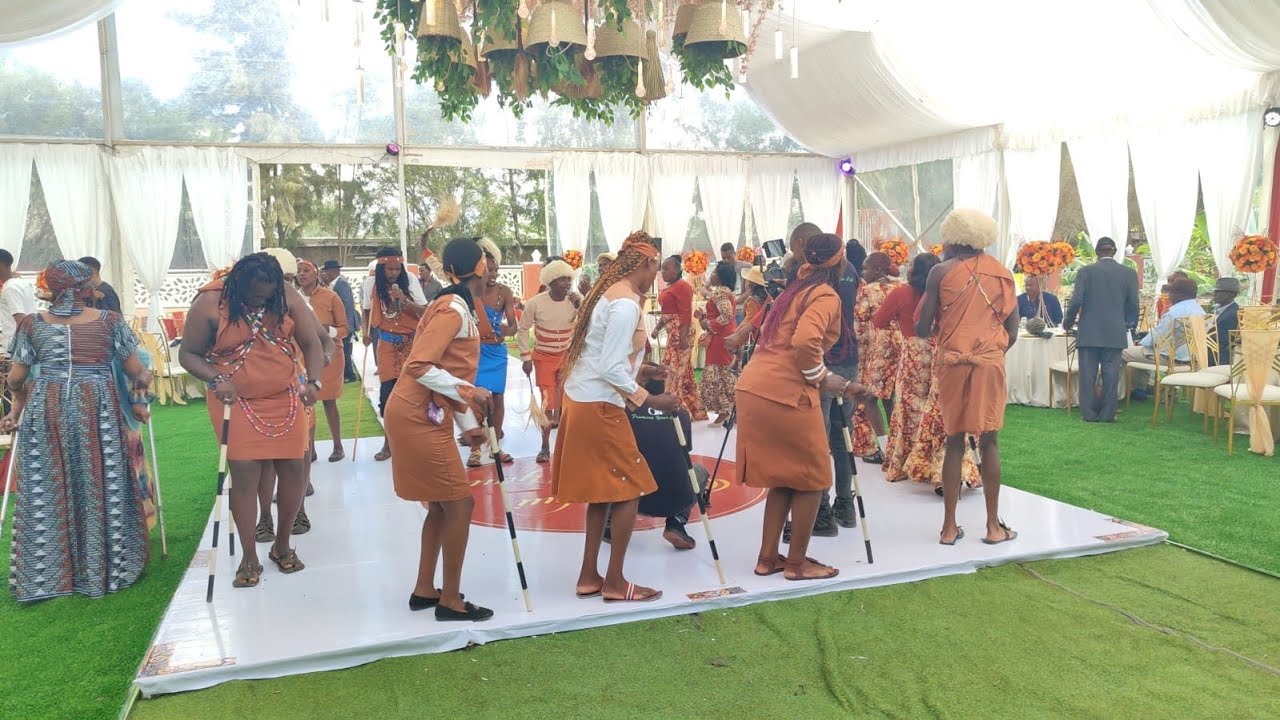 Agîkûyû dowry ceremony Rûracio - YouTube