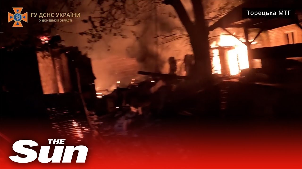 Ukrainian firefighters flee burning Bakhmut village because of Russian ...
